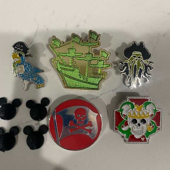 Disney | Other | Lot Of 5 New Tradeable Disney Pirates Of The Caribbean ...
